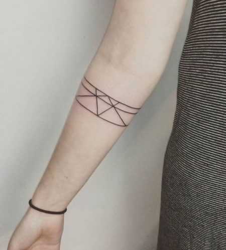 Armband Tattoo: 60 Awesome Ideas For a Perfect Armband Tattoo